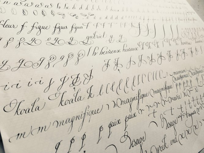 Une calligraphie contemporaine - RENÉE PARIS